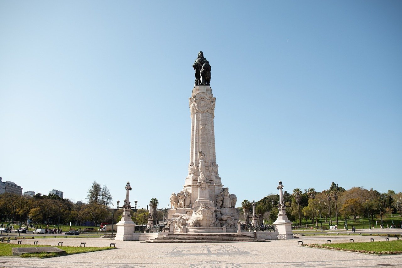Living in Portugal as an Expat in 2026: Pros, Cons & Cost Guide | Get ...
