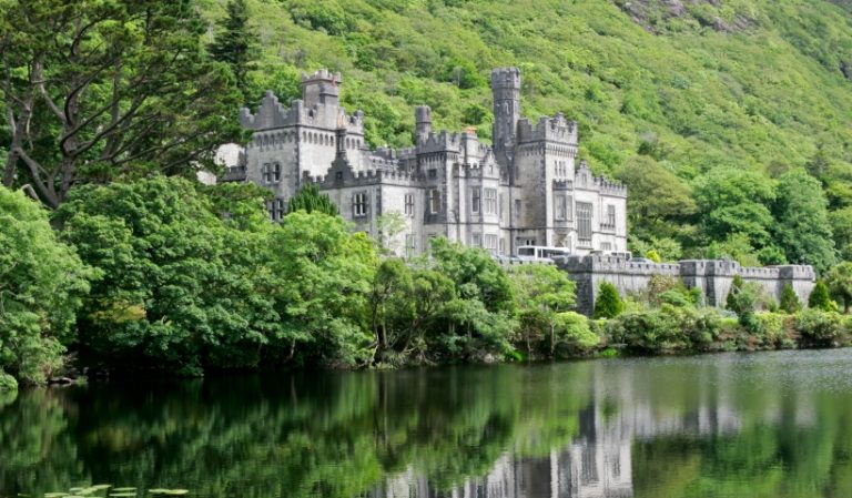 Moving to Ireland: A Useful Guide for Expats