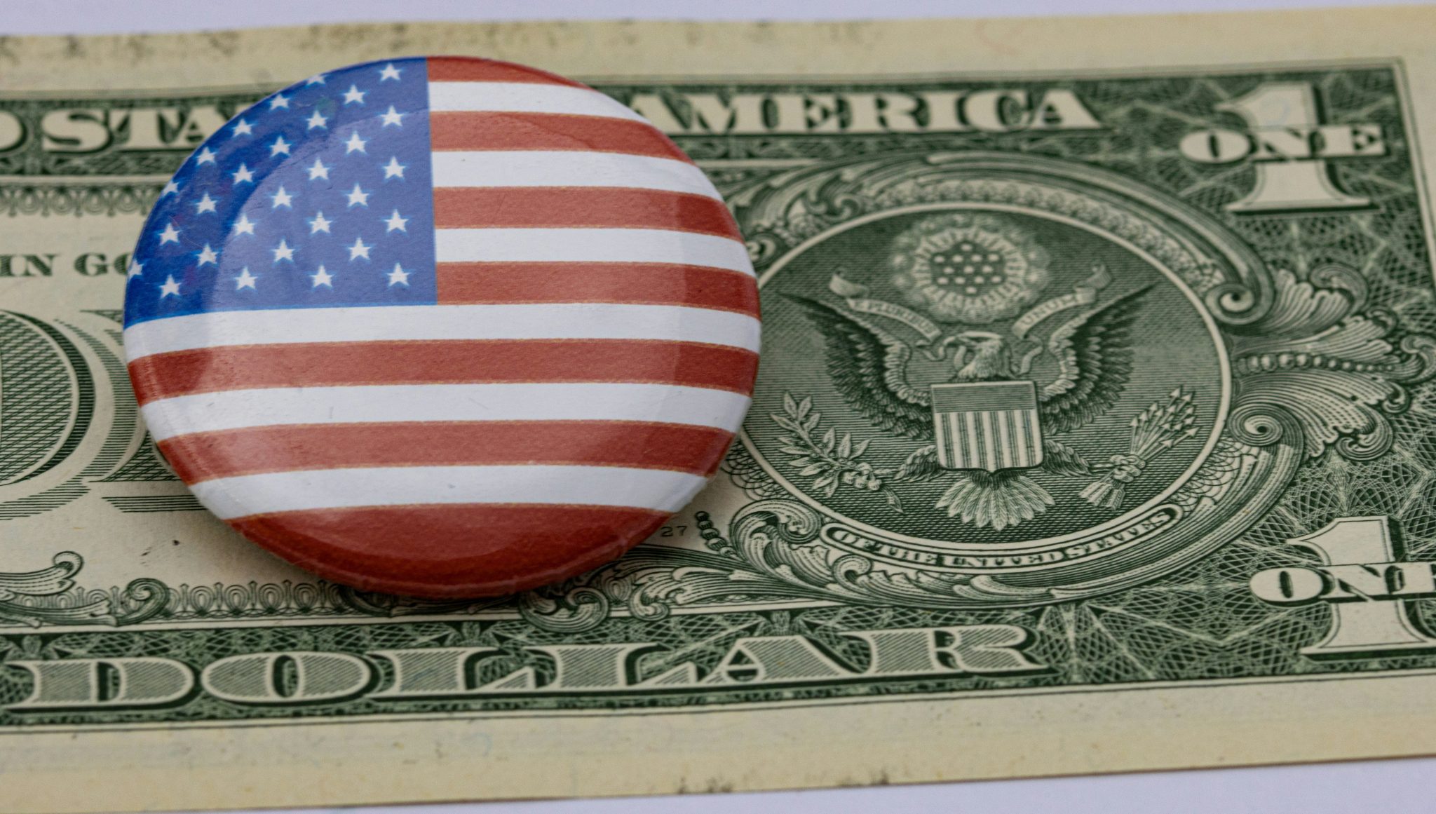The US Dollar Weakening: American Investors Shift Portfolios Toward ...